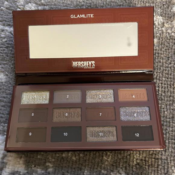Glamlight | Makeup | Hersheys Milk Chocolate 2 Color Eyeshadow Palette ...